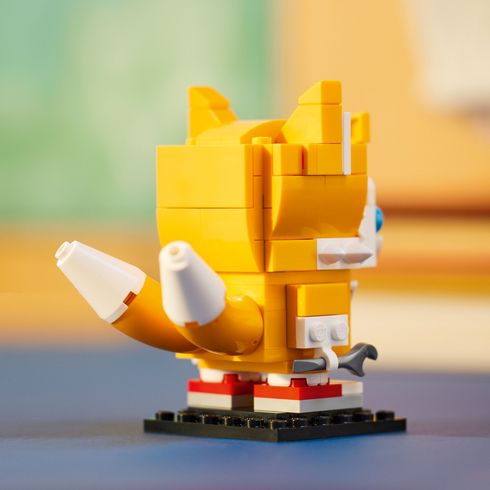 LEGO® BrickHeadz™ Miles "Tails" Prower – AG LEGO® Certified Stores