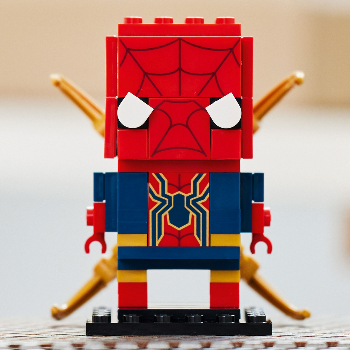 LEGO® BrickHeadz™ Iron Spider-Man – AG LEGO® Certified Stores