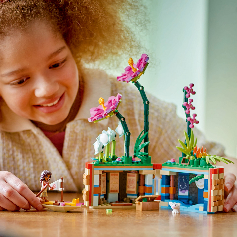LEGO® Disney™ Moana's Flowerpot – AG LEGO® Certified Stores