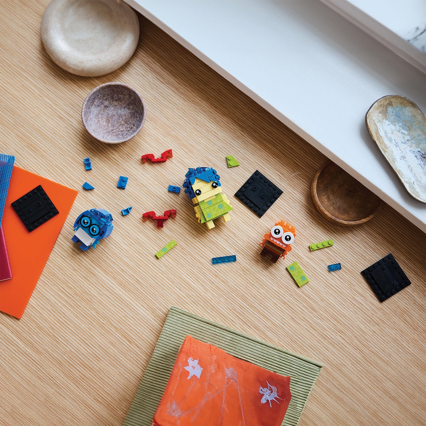 LEGO® BrickHeadz™ Joy, Sadness & Anxiety – AG LEGO® Certified Stores