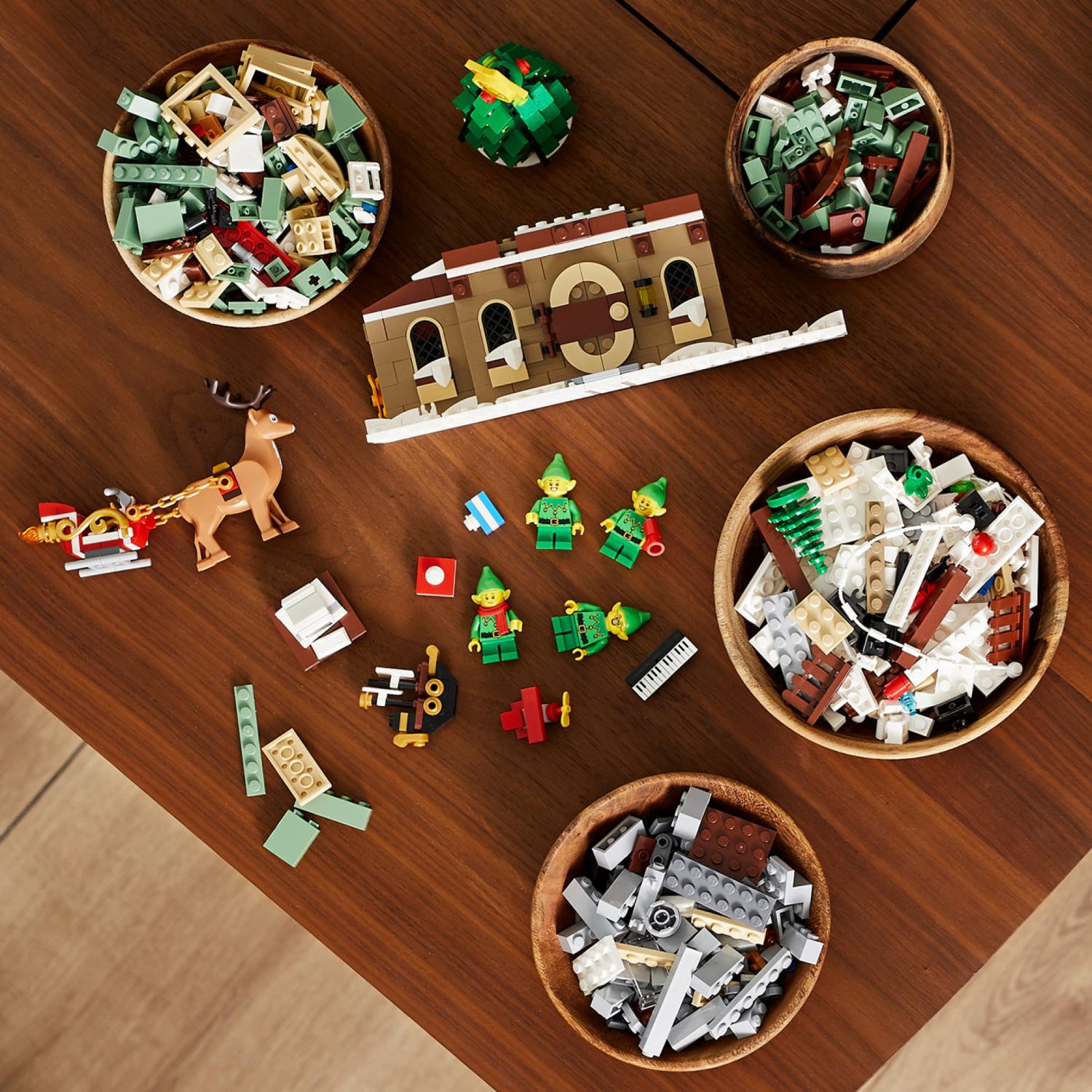 LEGO® Elf Club House – AG LEGO® Certified Stores