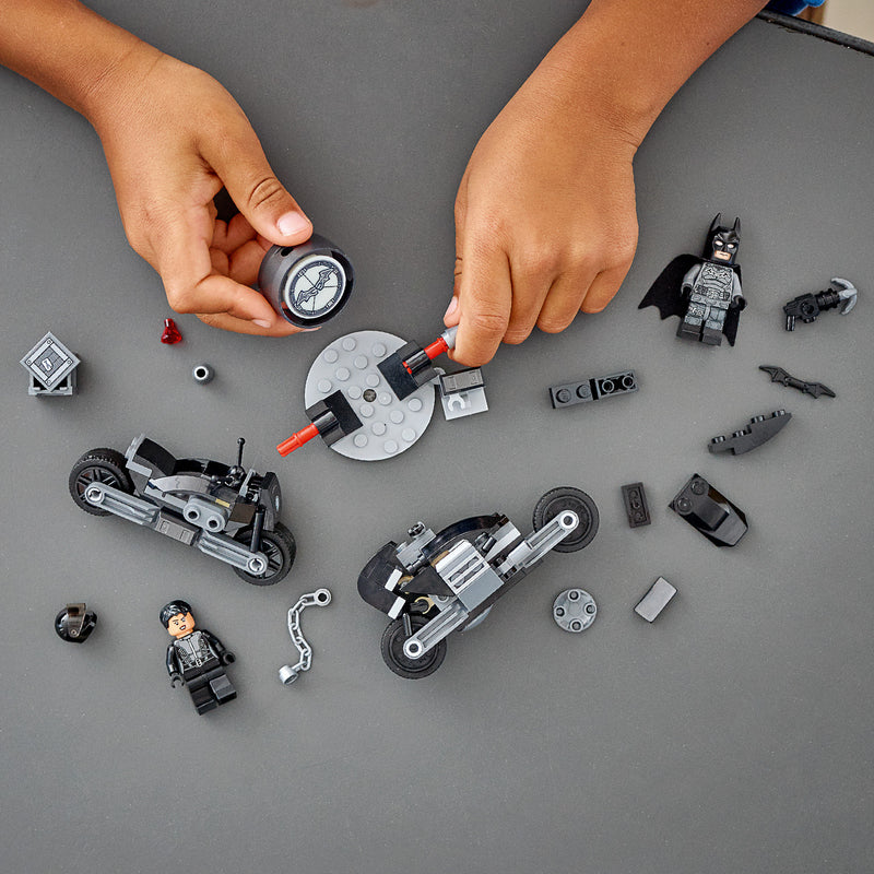 LEGO® DC Batman™ & Selina Kyle™ Motorcycle Pursuit – AG LEGO® Certified ...