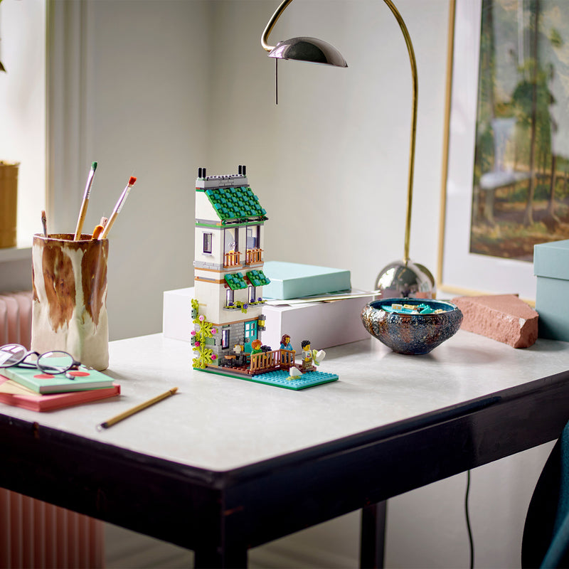 LEGO® Creator 3-in-1 Cozy House – AG LEGO® Certified Stores